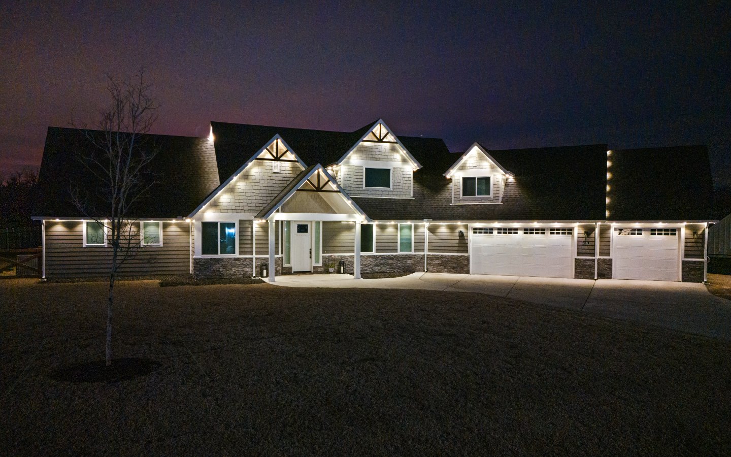 Permanent Roofline Lighting in El Paso | OLP®
